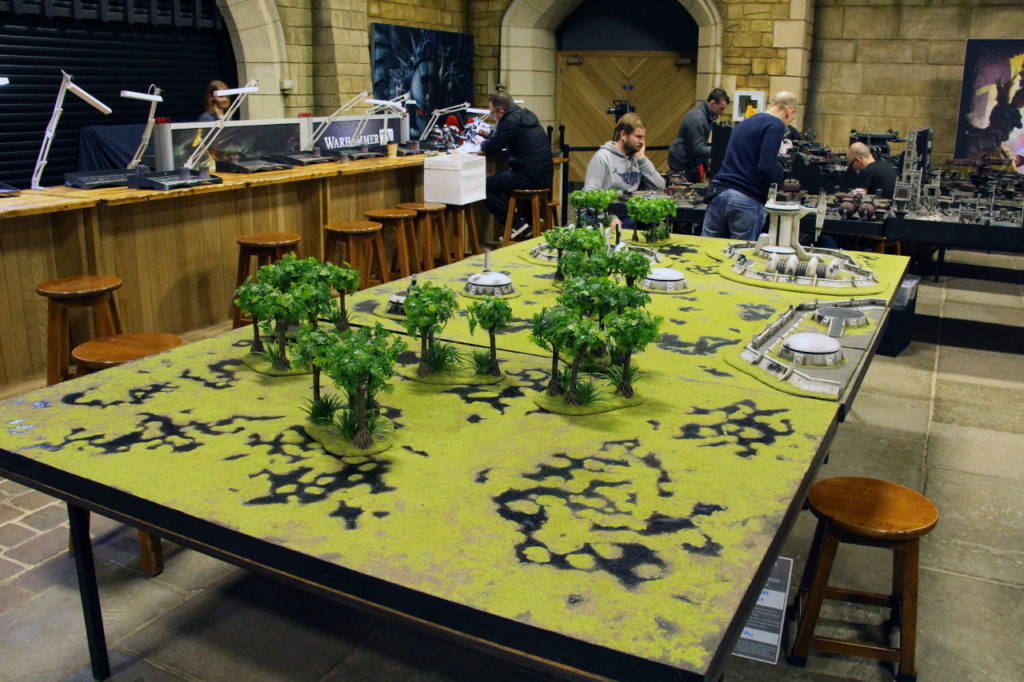 Warhammer World 2018 – Hobbycenter, Spielbereich & Bugmans Bar ...