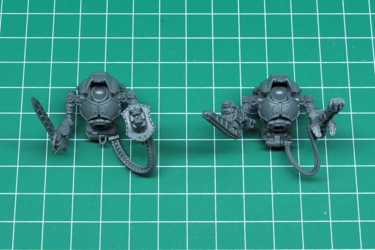 Adeptus Titanicus – Cerastus Knights Acheron and Castigator ...