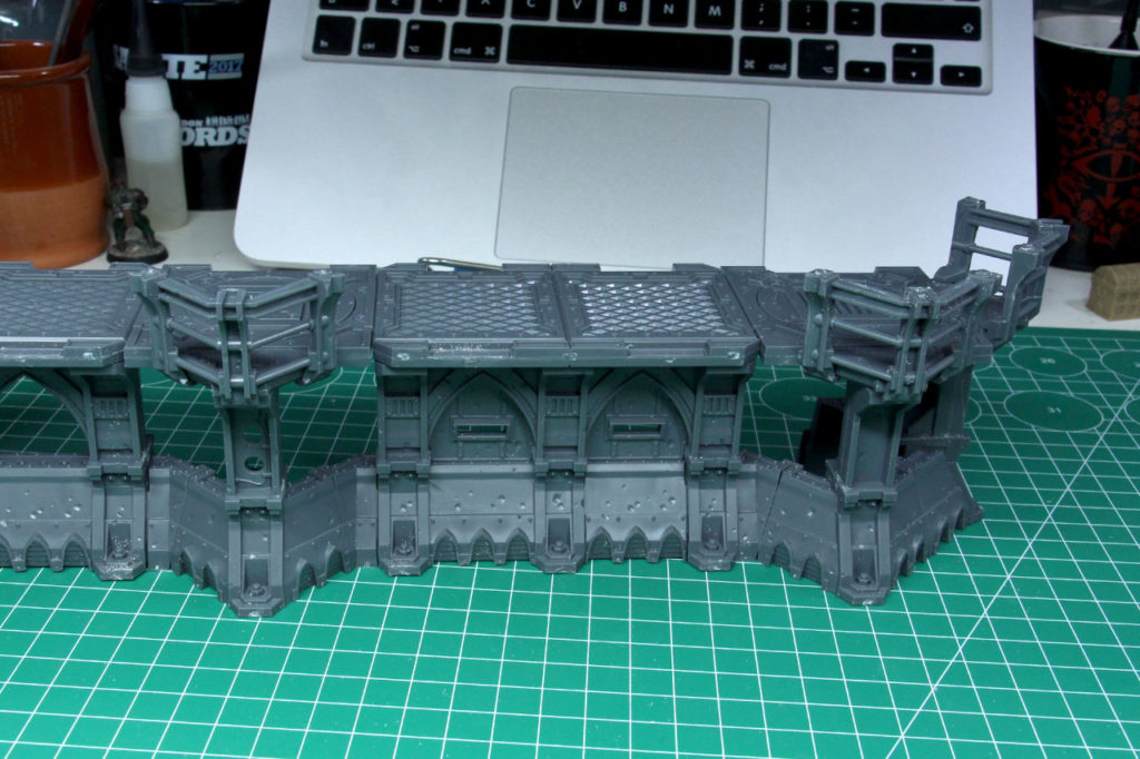 Necromunda – Zone Mortalis Gang Stronghold « chaosbunker.de