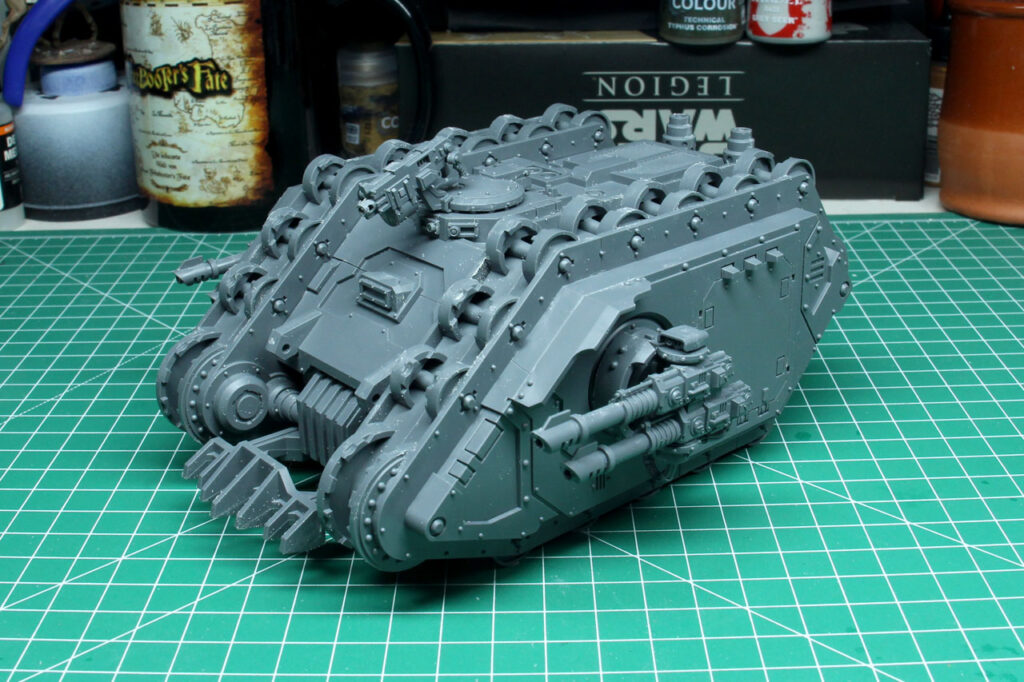Imperial Fists – Land Raider Proteus « chaosbunker.de