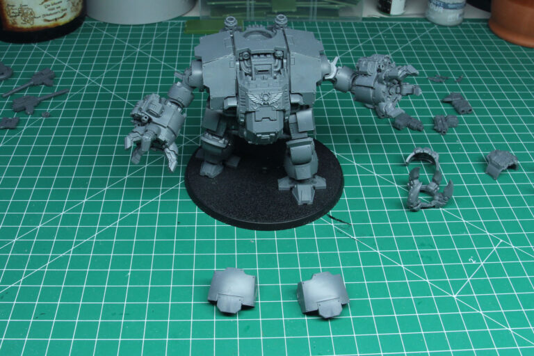 Warhammer 40,000 – Space Marine Brutalis Dreadnought « chaosbunker.de