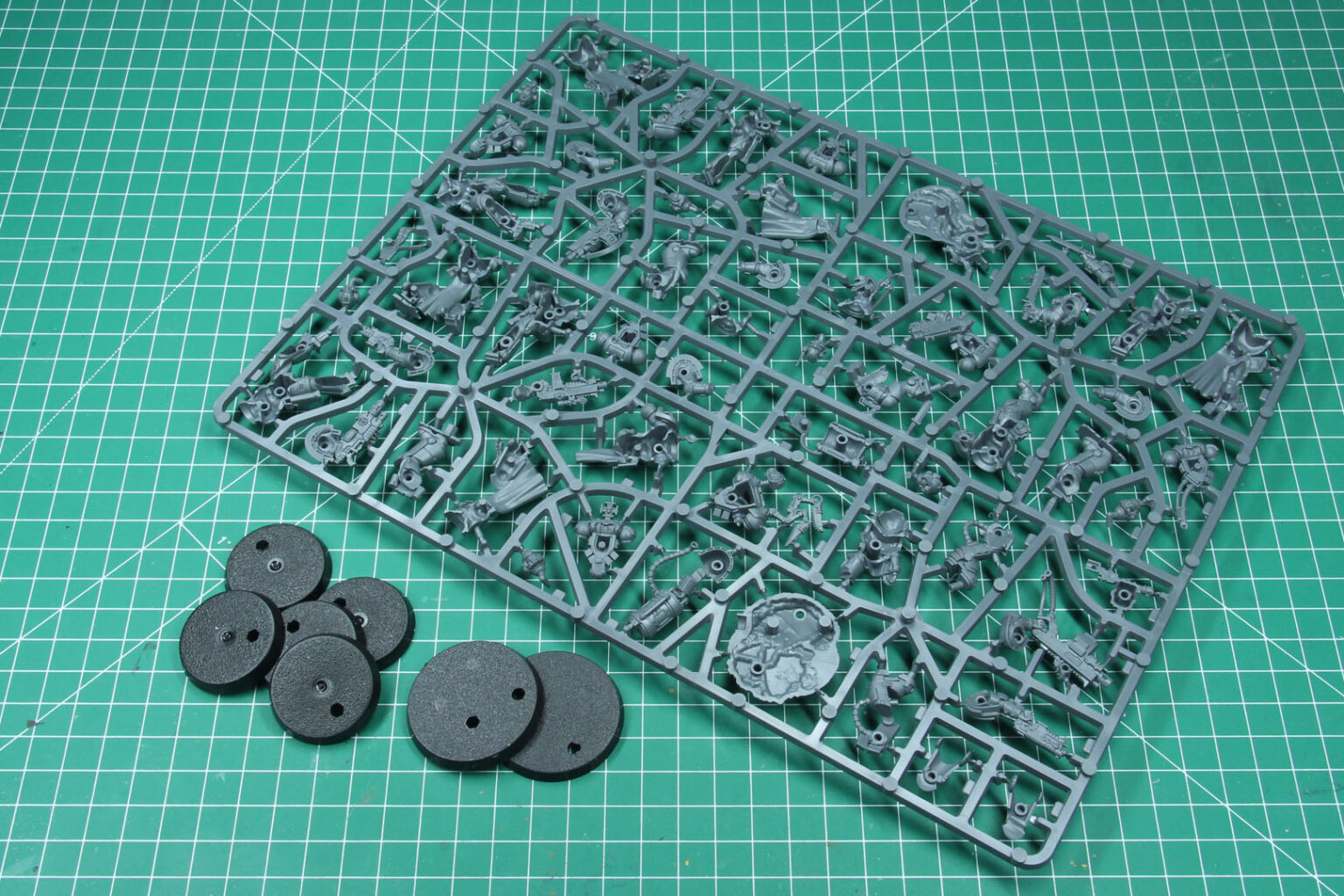 Warhammer 40,000 – Leviathan Primaris Sternguard and Characters ...