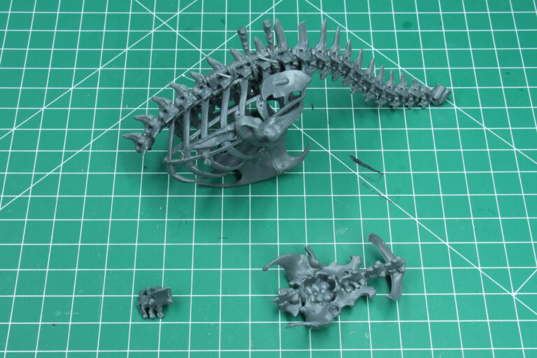 Warhammer The Old World – Tomb King of Khemri High Priest on Necrolith ...