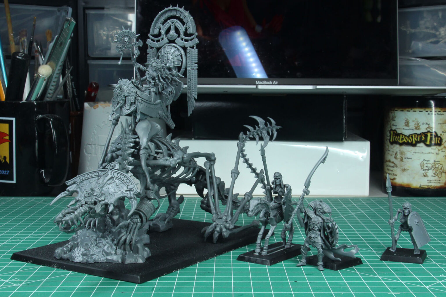 Warhammer The Old World – Tomb King of Khemri High Priest on Necrolith ...