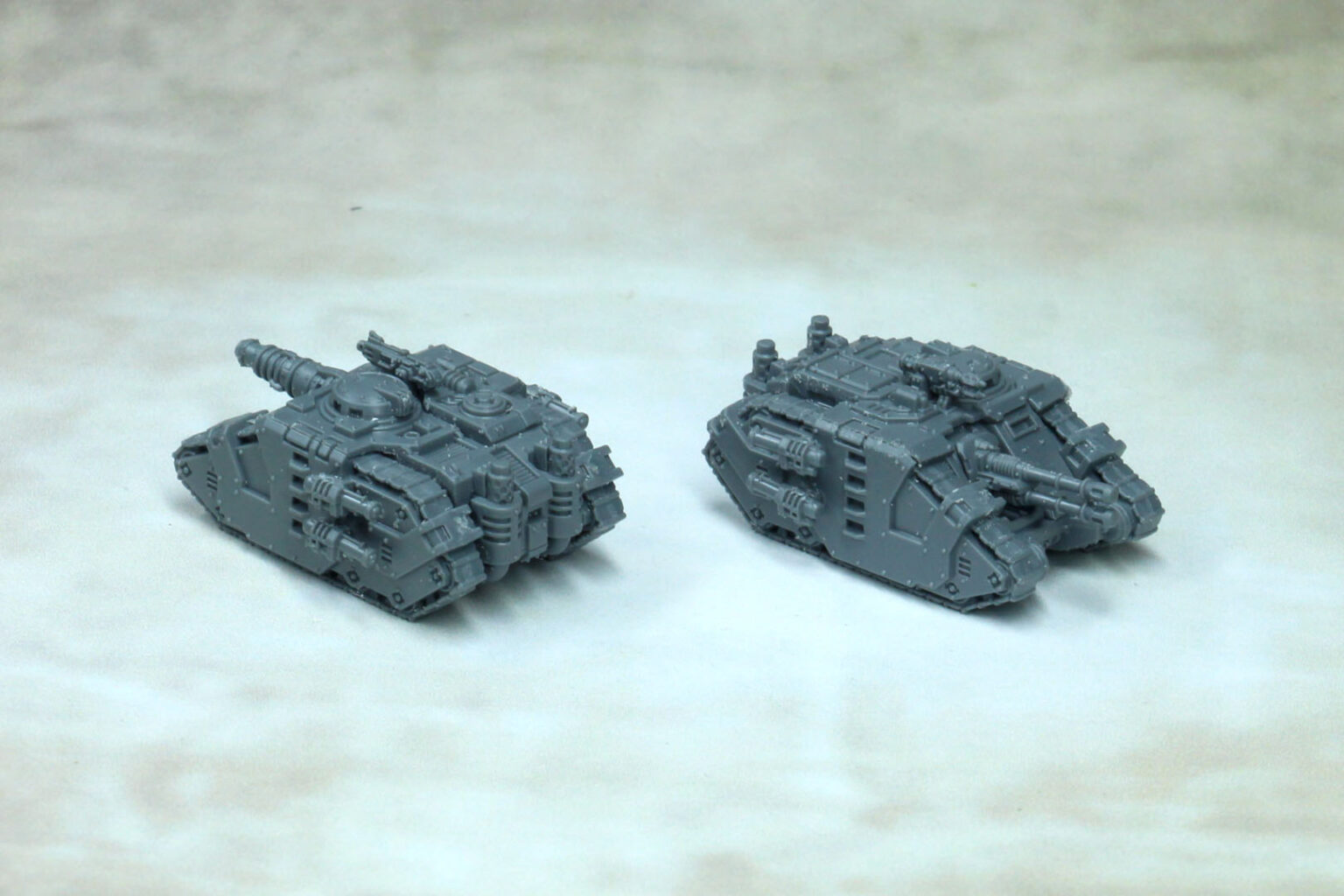 Legions Imperialis – Legiones Astartes Sabre Strike Tank Squadron ...