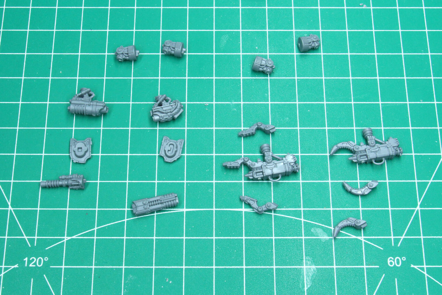 Legions Imperialis – Mechanicum Knights Magaera/Styrix « chaosbunker.de